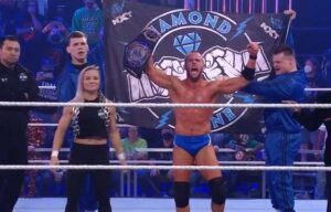 Estado de Roderick Strong con WWE - Planeta Wrestling